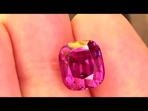 10.09 ct Tanga Garnet sunlight