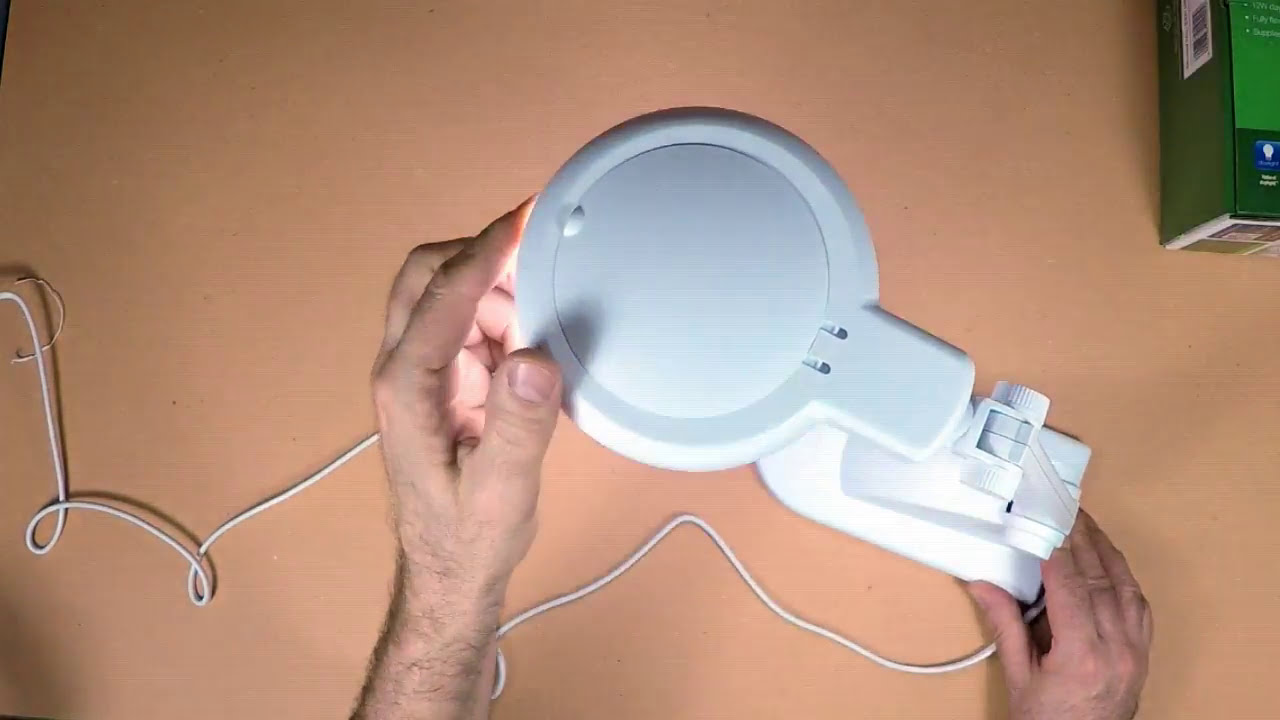 Lampes de table Daylight : Lampe Loupe - YouTube
