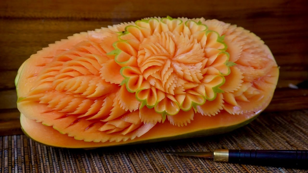 Papaya carving classic design | fruit carving | by chef namtarn - YouTube