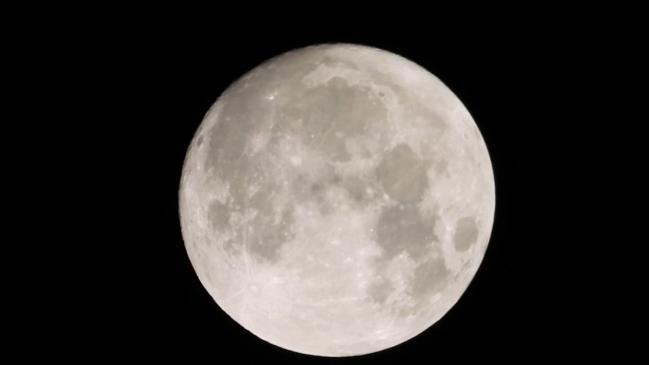 moon zoom in NIKON P1000 - YouTube