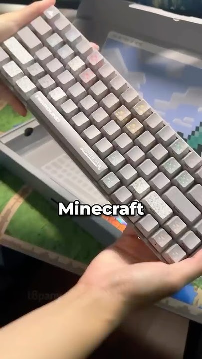 Unboxing a MINECRAFT Keyboard?!? HiGround Collab - YouTube
