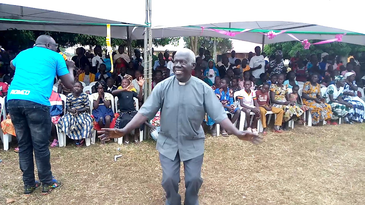 Very touching song of Romeo Odong - YouTube