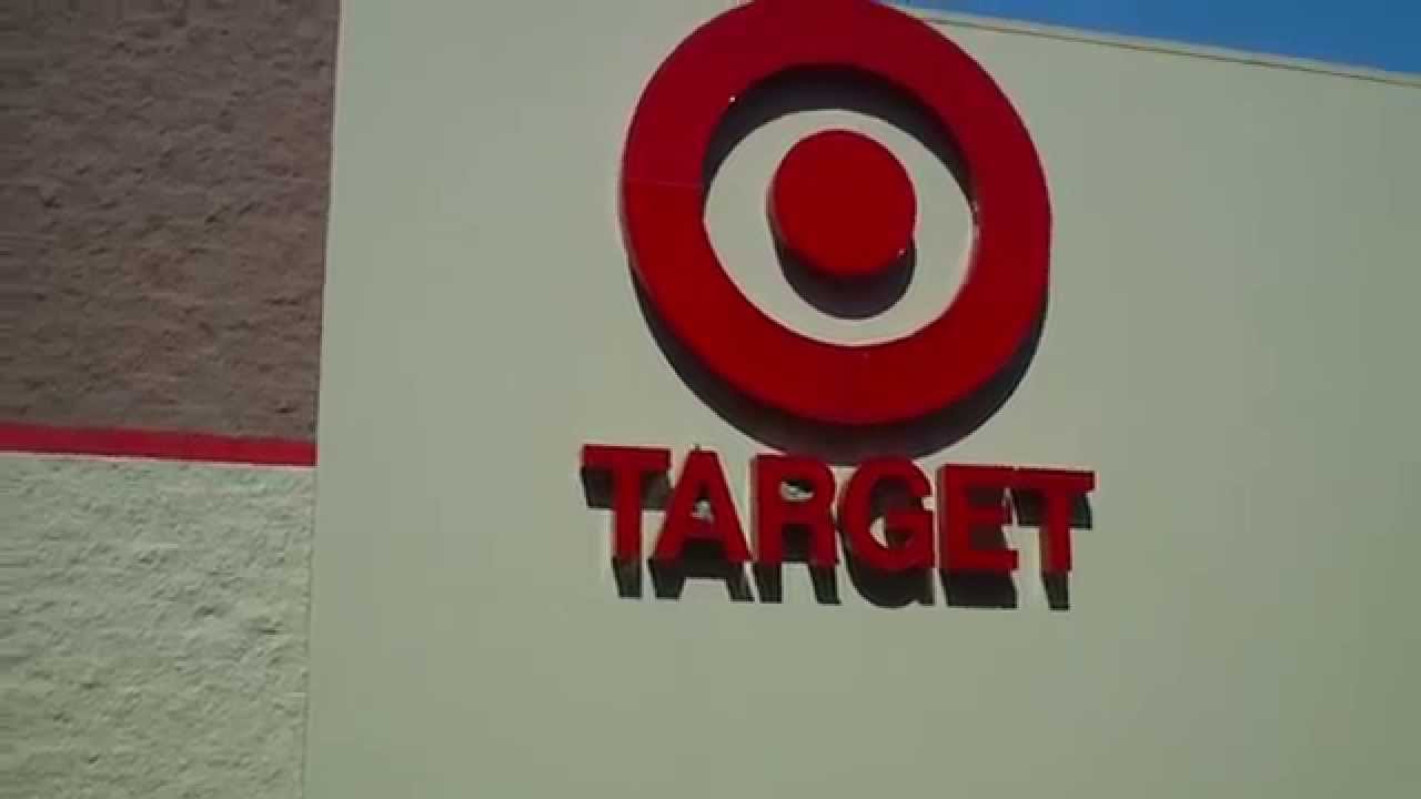 Tori Kelly isn't the only one that loves Target - YouTube