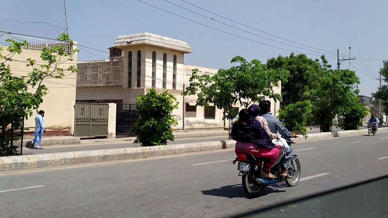 Eid day in Multan, General Bus Stand to Madni Park Road Side View - YouTube