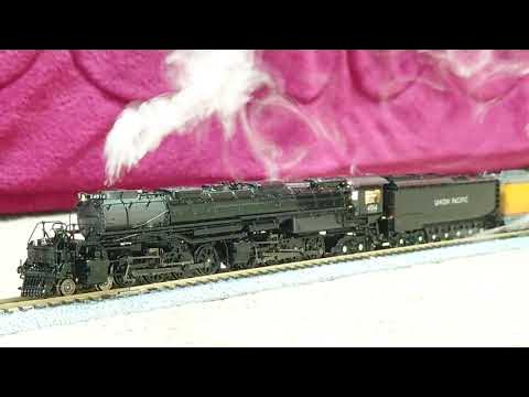 BLI N scale Bigboy ＃4014 Glossy Finish - YouTube