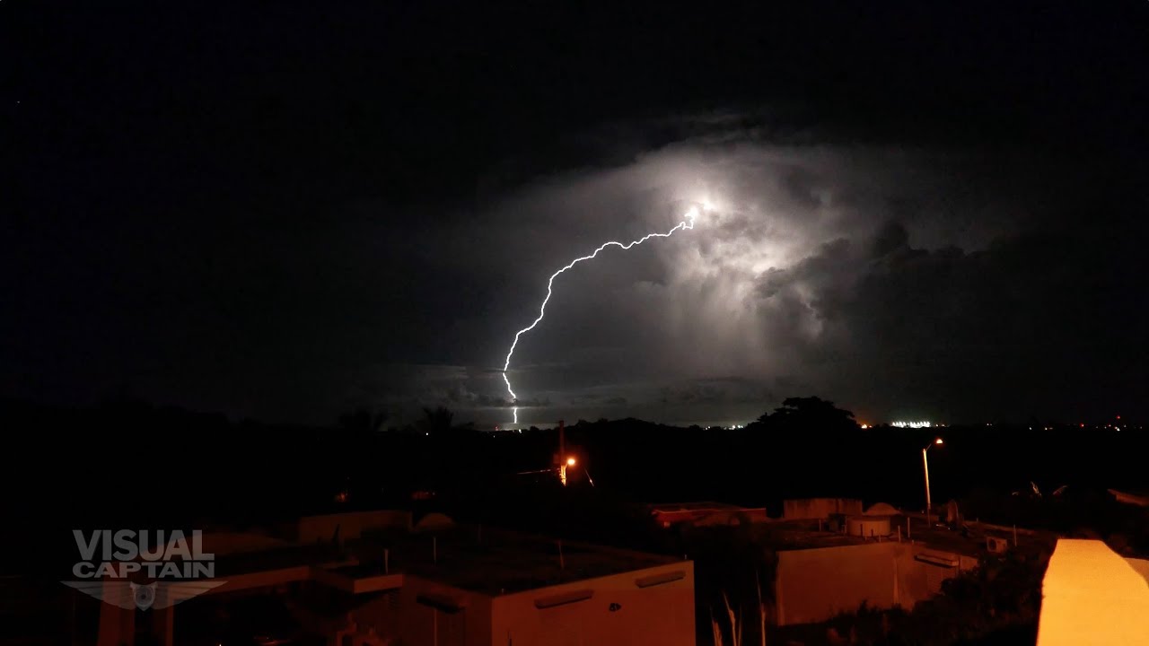 Visual Captain: A Spectacular Lightning Show in Puerto Rico in 4K - YouTube