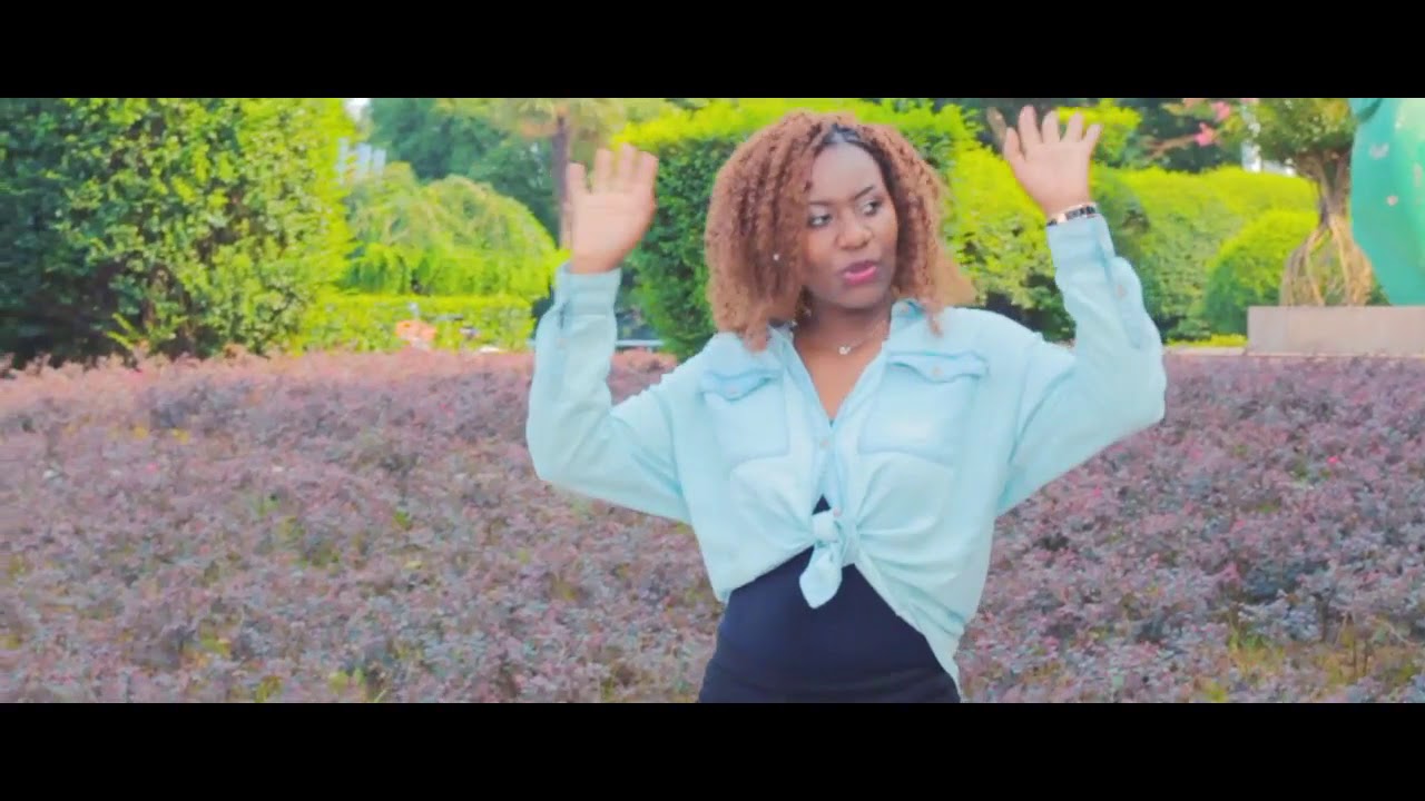 Isaac - Ta Grandeur (Official Vidéo) - YouTube