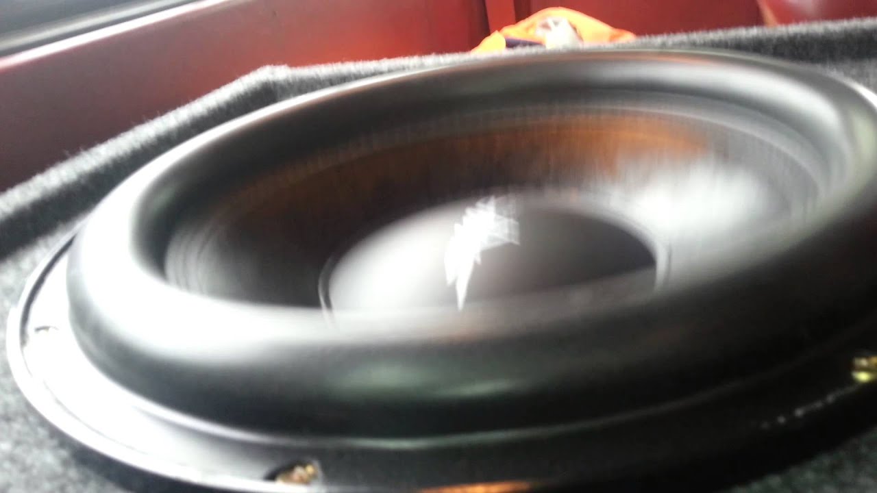 Loudest Skar Audio Single Sub Setup!! - YouTube