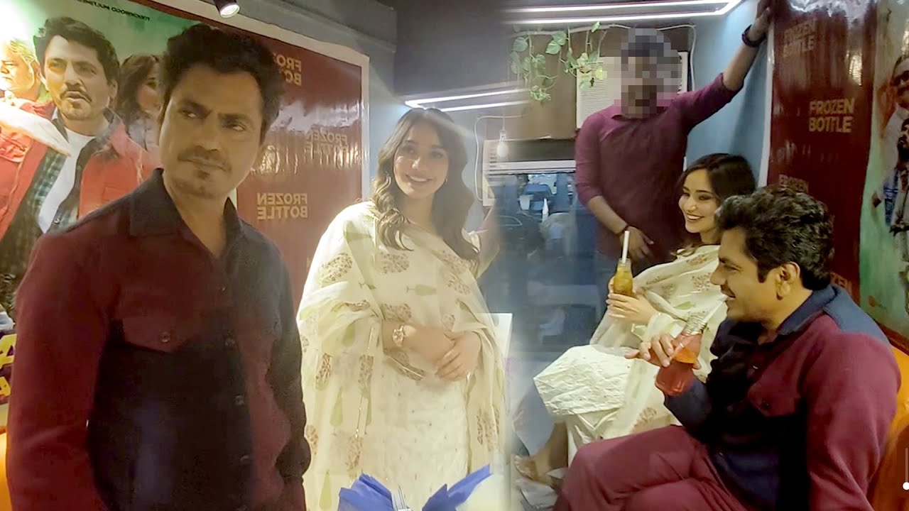 Nawazuddin Siddiqui, Neha Sharma Meet Fans At A Cafe - YouTube