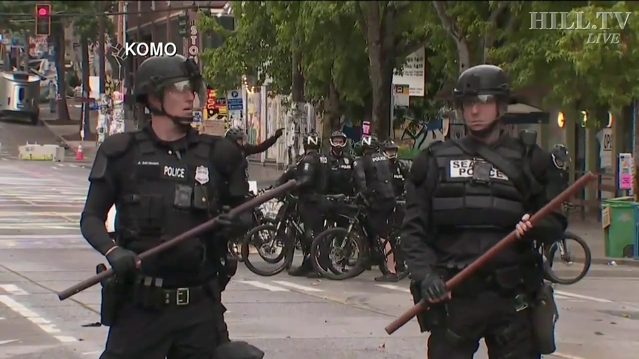 Seattle Police begin dismantling CHOP area after mayor issues executive ...