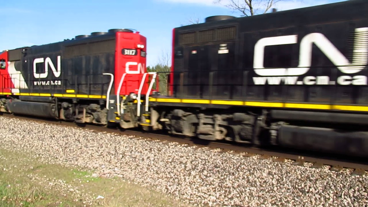 IC 3117 and GTW 4626 moving East with empty local freight train - YouTube