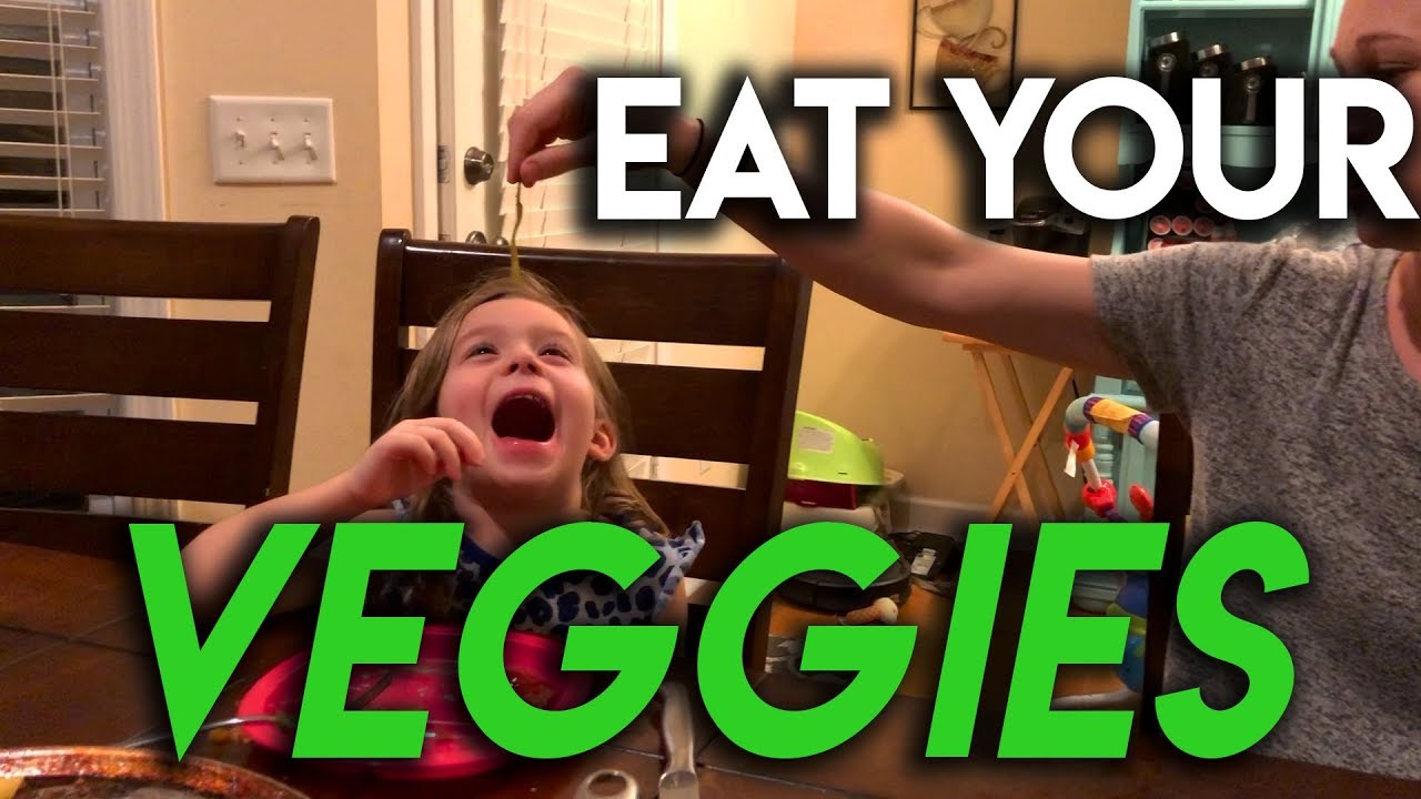 The Green Bean Battle | The Drake Family - YouTube