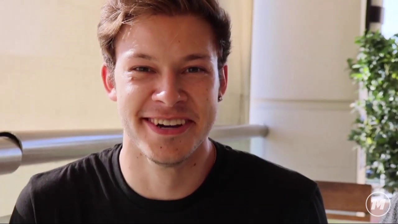Mike's dead being cute for 6 minutes and 34 seconds - YouTube