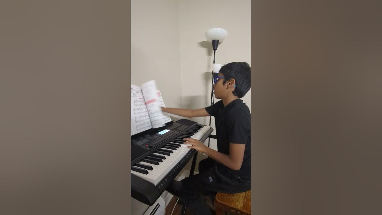 Piano Beginner Lessons - YouTube