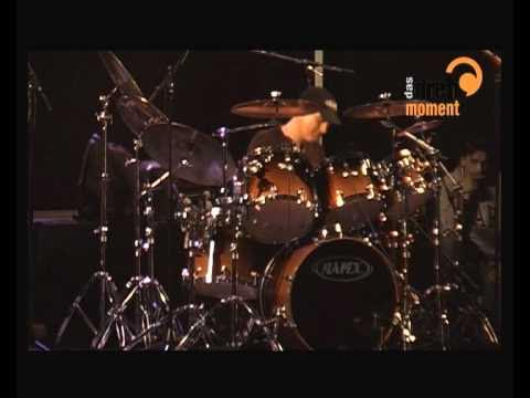 Gregg Bissonette - Drum Solo Part 2 - YouTube