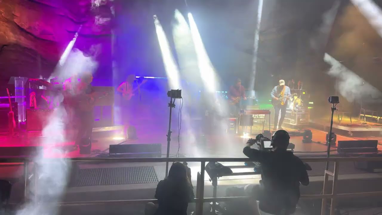 Tyler Childers - Trudy - Live@ Red Rocks 9-29-2022 - YouTube