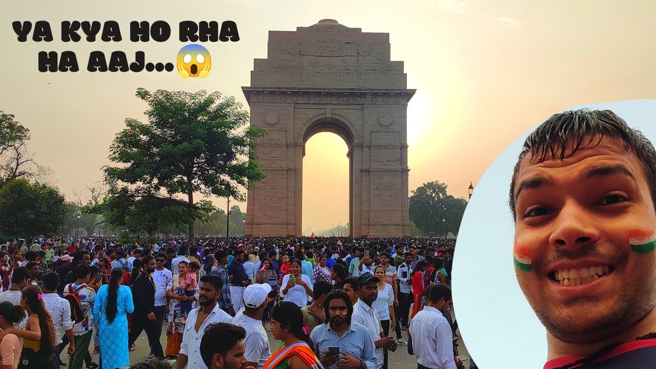 Public Crowed in Independent day || India Gate || @Alokjivlog - YouTube