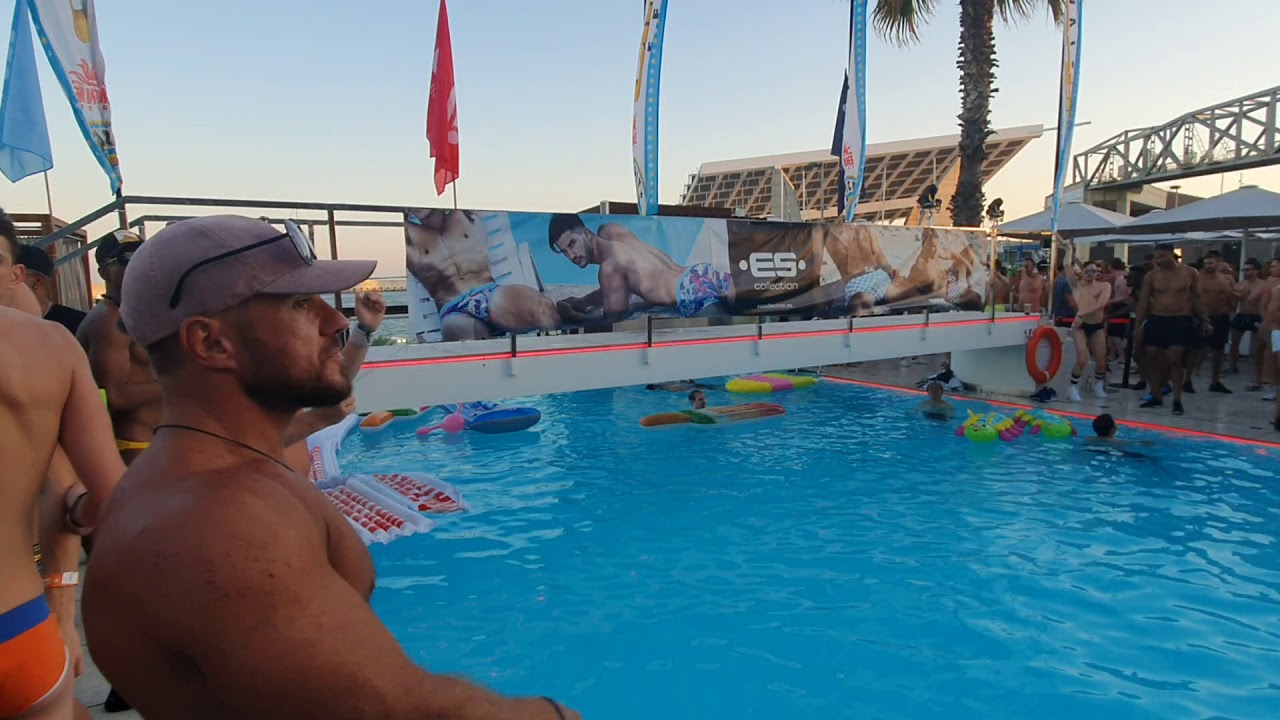 Papa pool party 2019 circuit festival - YouTube