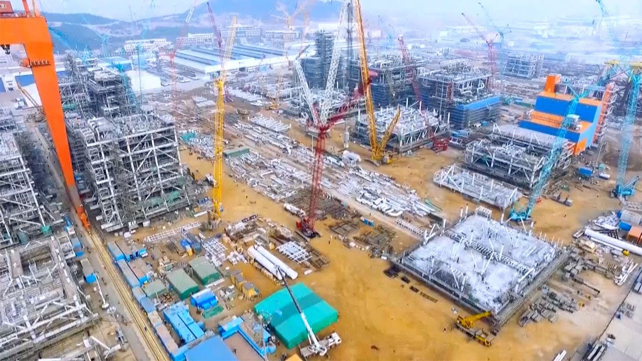 Construction of Arctic LNG project module completed in China - YouTube