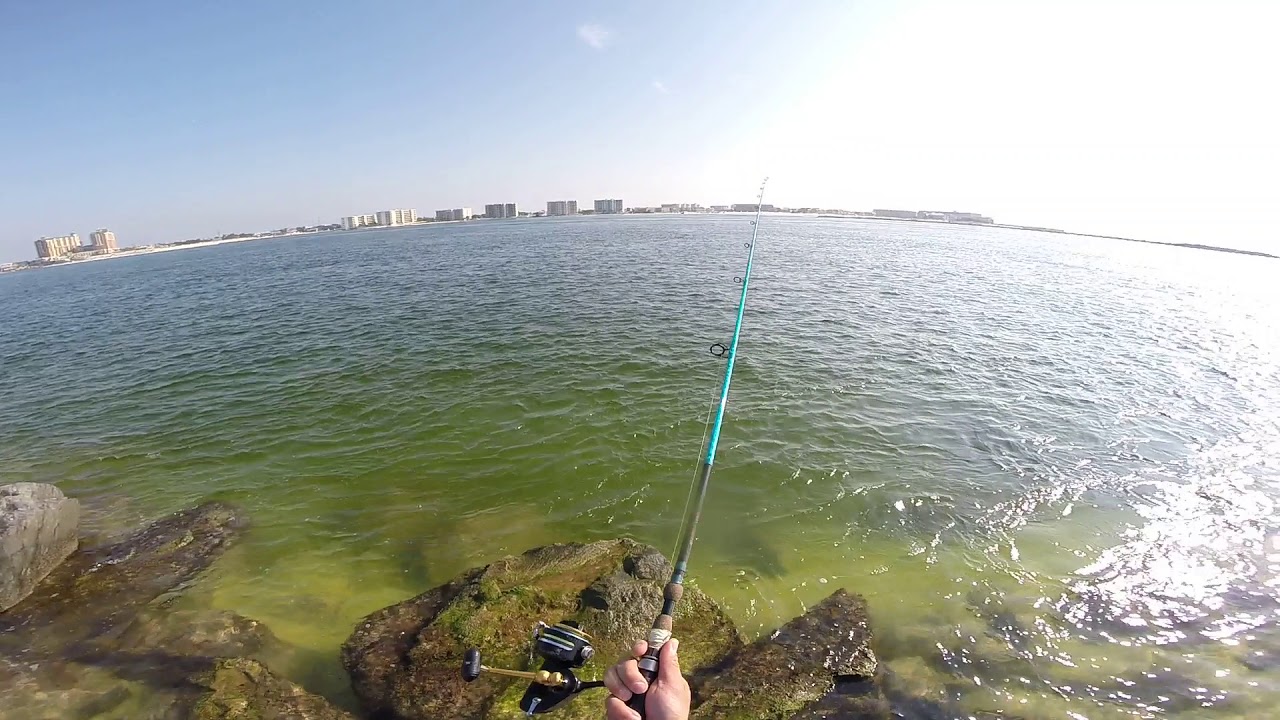Destin Redfish - on the rocks - YouTube