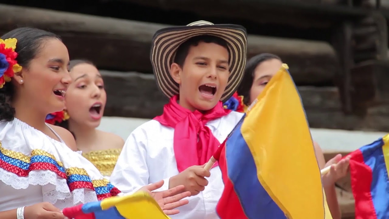 Colombia Canta y Encanta -15 Años - YouTube