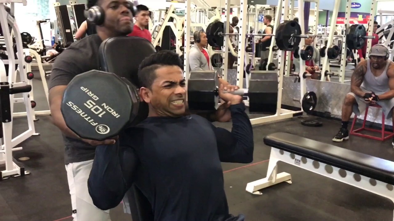 FREDDY MAC IFBB PRO SHOULDER SESSION "PUMPKIN DELTS" - YouTube