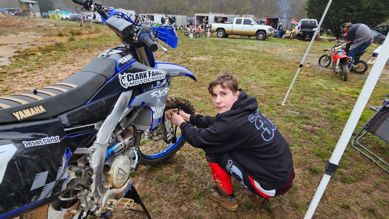 Declan races a 250 for the 1st time at fannin Co mx - YouTube
