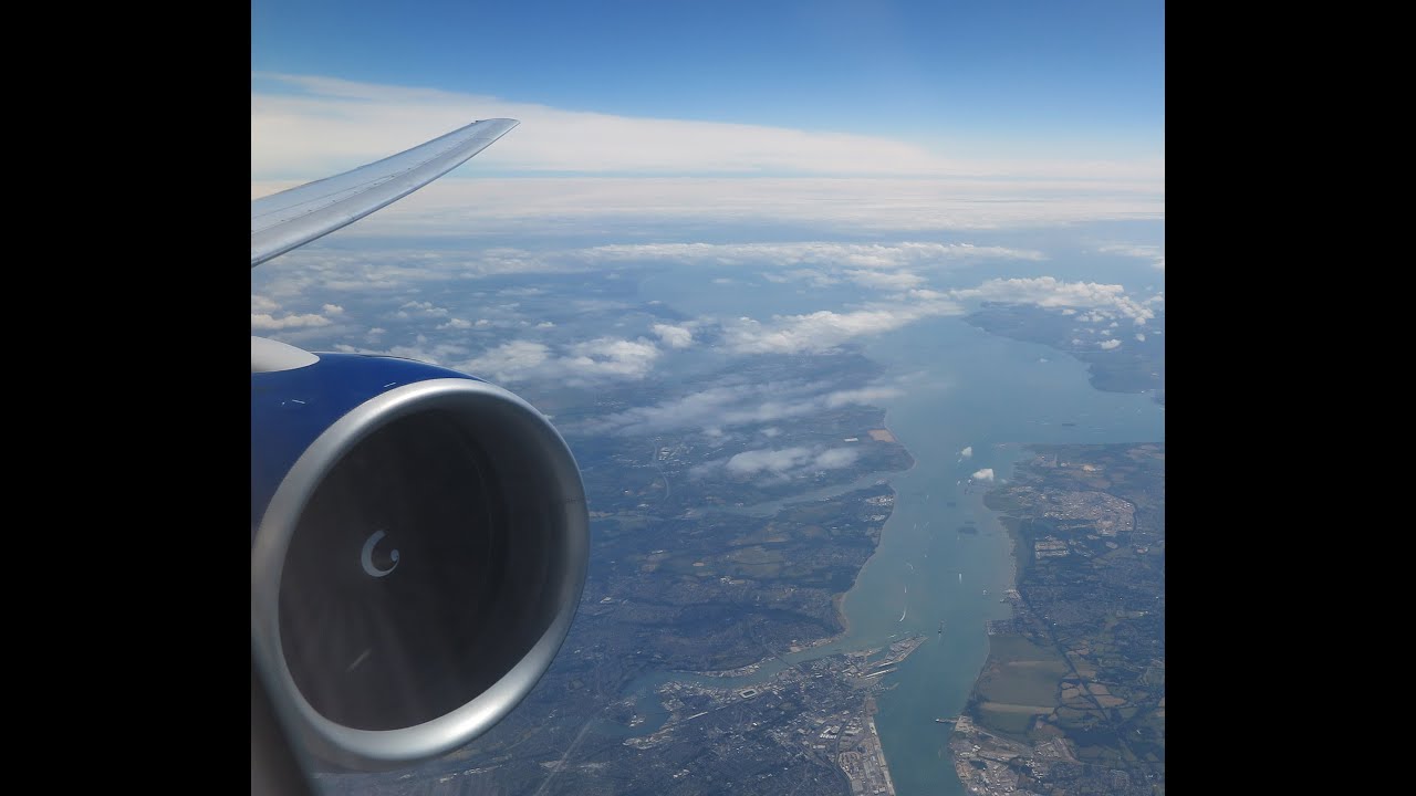 Boeing 777-200 GE90 Full Power Take Off - YouTube