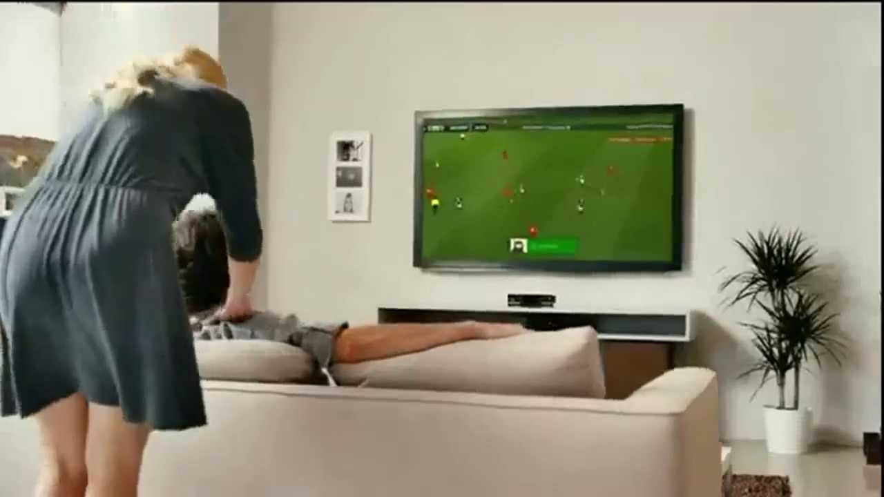 Xbox One 'Jennifer' TV Commercial - YouTube
