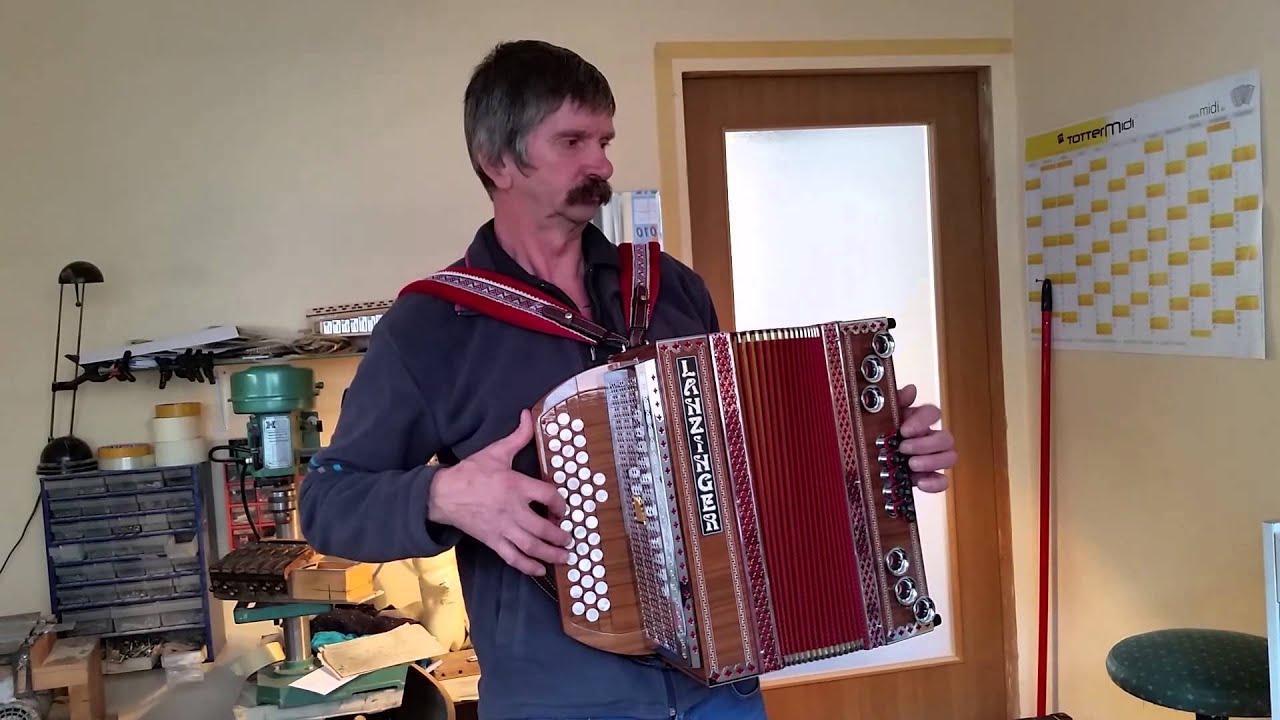 Ob koncu tedna )MIran Mravlje Žiri(Mihelič) - YouTube