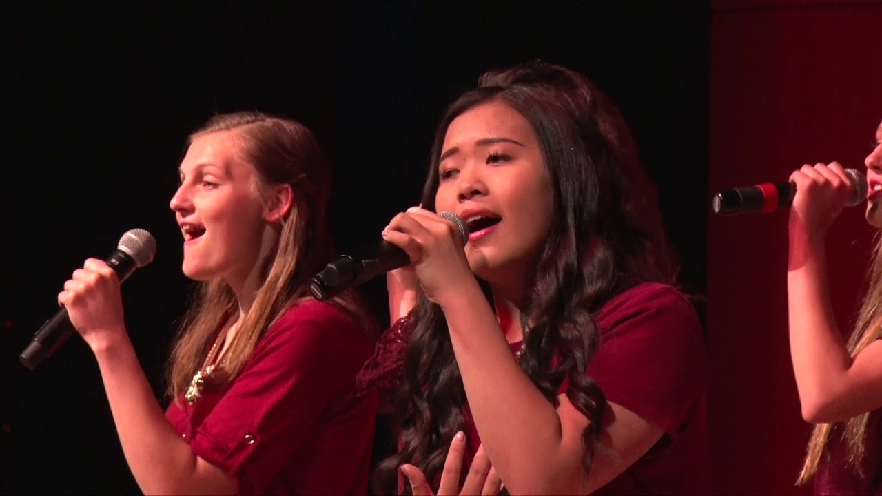 Rumour Has It/Someone Like You - YouTube