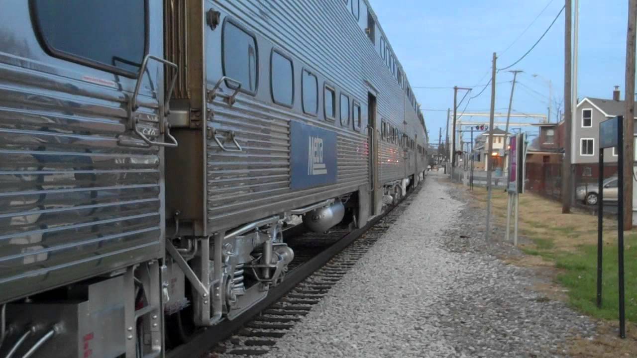 Metra 406 and 182 - Blue Island-Vermont Street - YouTube