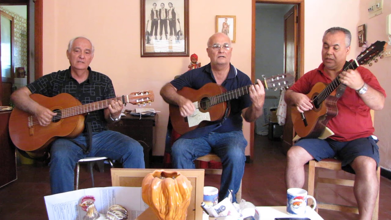 LOS TRES ARIES - YouTube