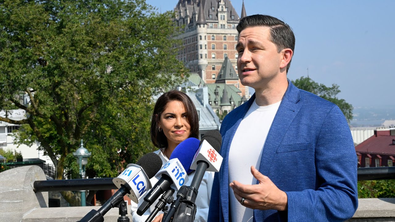 CPC Leader Pierre Poilievre speaks to reporter in Quebec City - YouTube