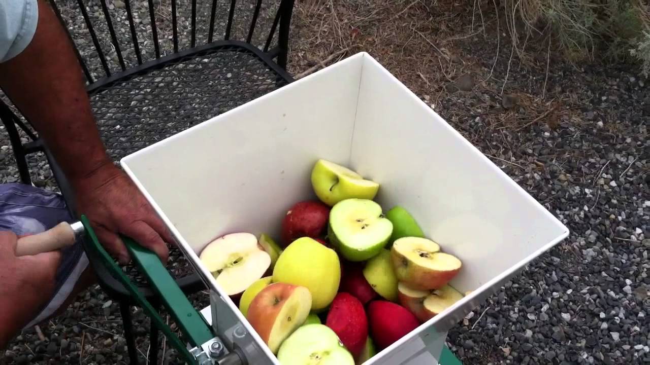 Apple Crushing/Grinding - YouTube