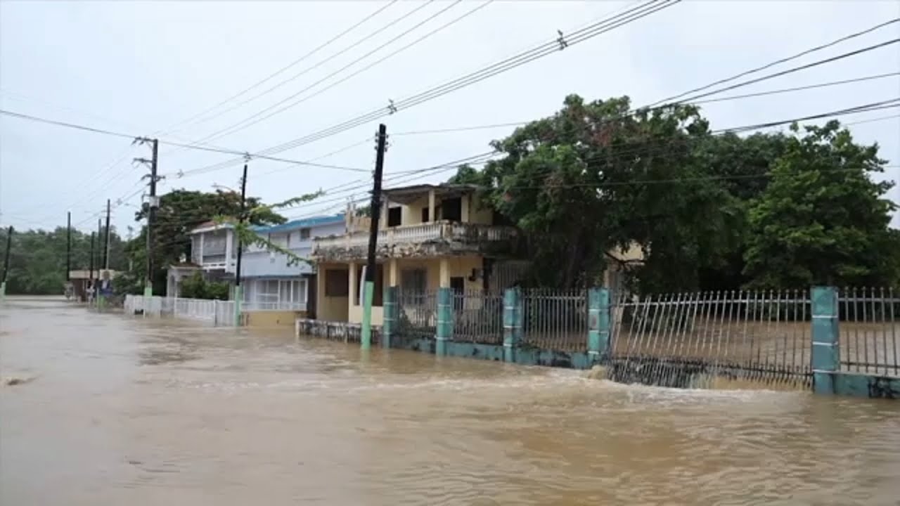 Half of Puerto Rico without power after Hurricane Ernesto passes by ...
