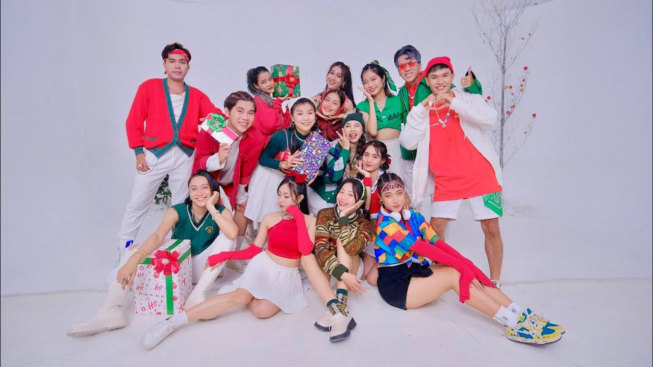 🎄 CHRISTMAS DANCE 🎄 choreography by STORM DANCE - YouTube