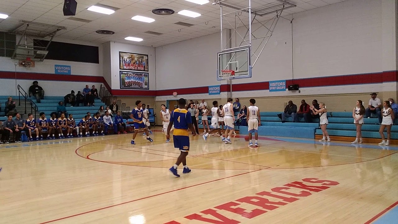 Decorey Watkins dynamic point guard pass to Spencer Simes - YouTube