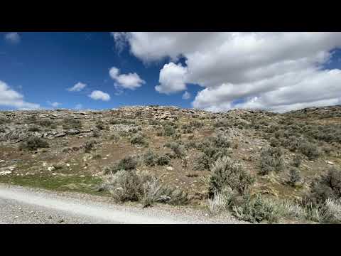 Hiking Chinese Arch in Utah - YouTube