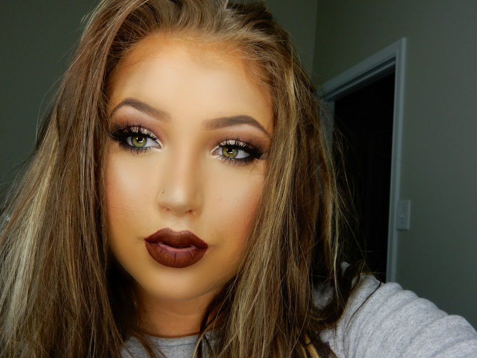 Iced chocolate cherry eye shadow! - YouTube