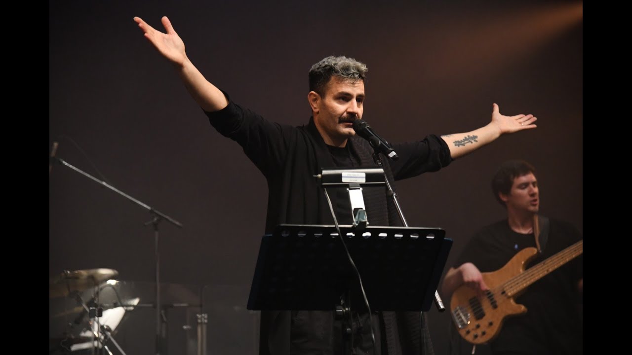 Shahin Najafi - 209 Live in Montreal Jan 2023 - YouTube