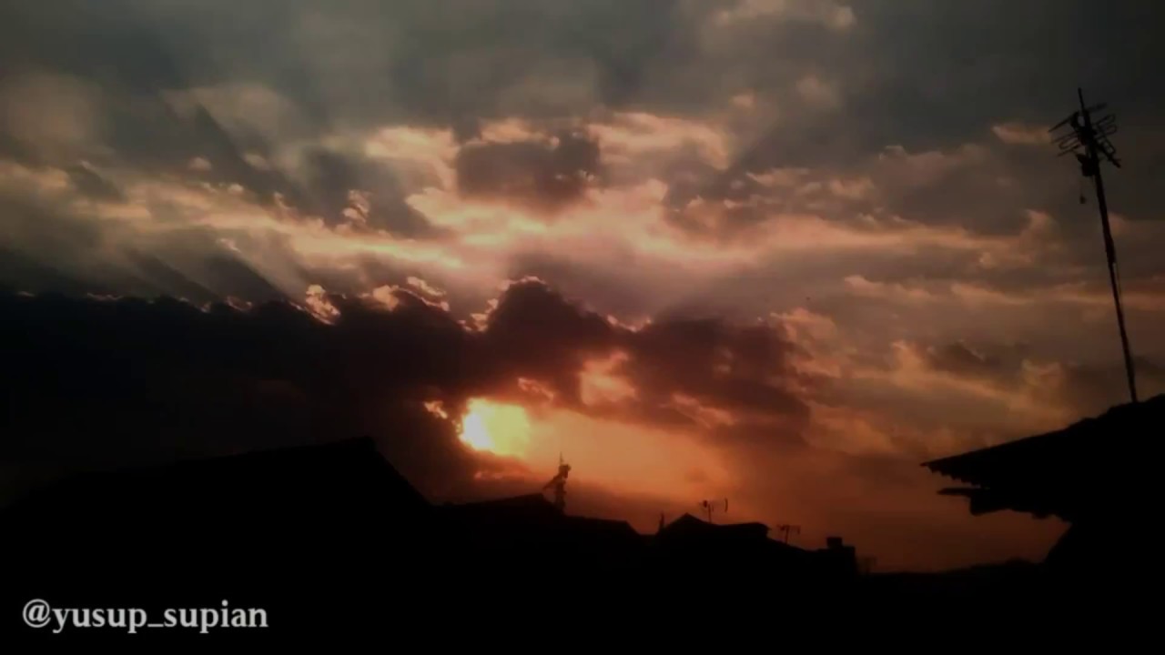 Timelapse sunset di kota bandung - YouTube