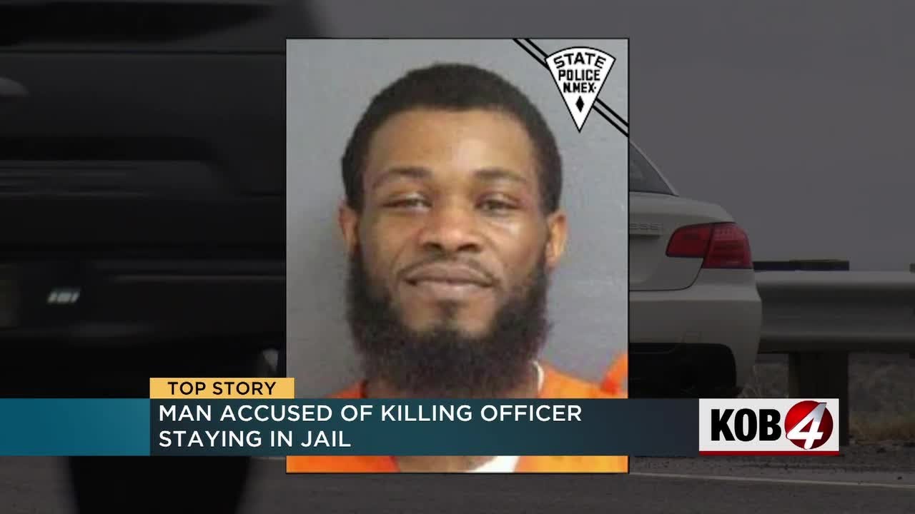 Man accused of killing New Mexico State Police officer to remain behind ...