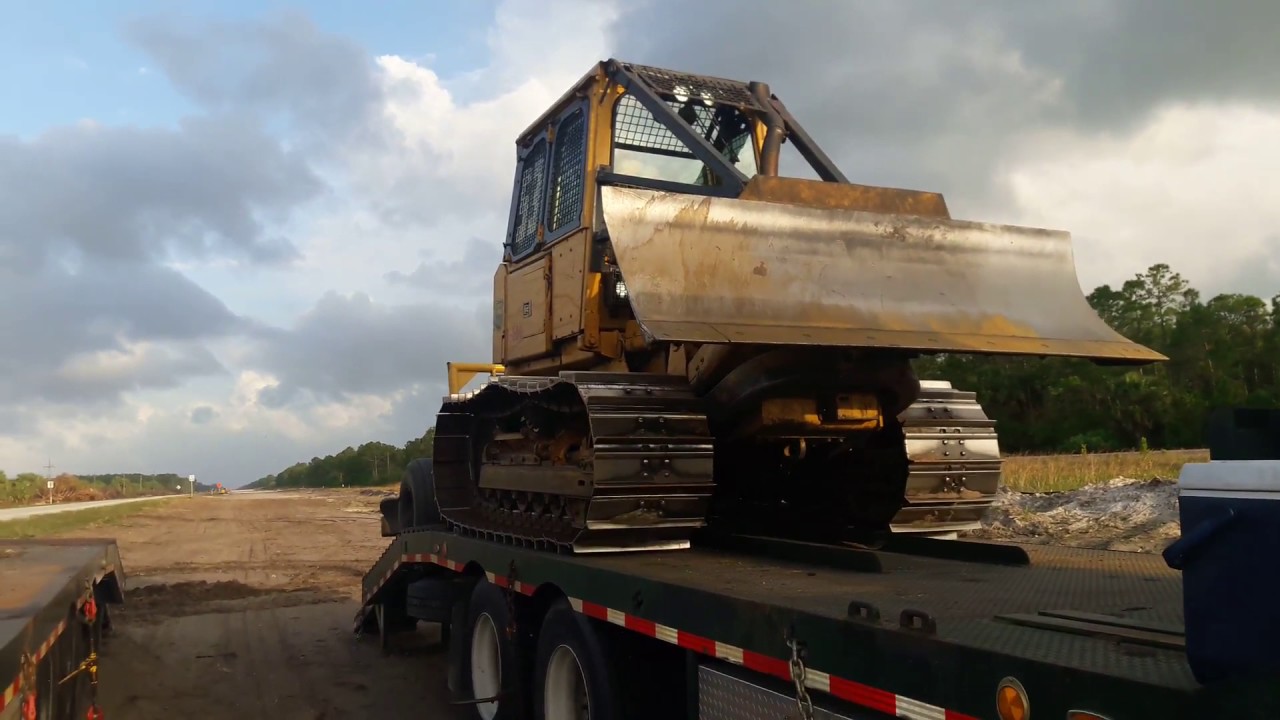 FLORIDA FOREST SERVICE BULLDOZER UNLOADING - YouTube