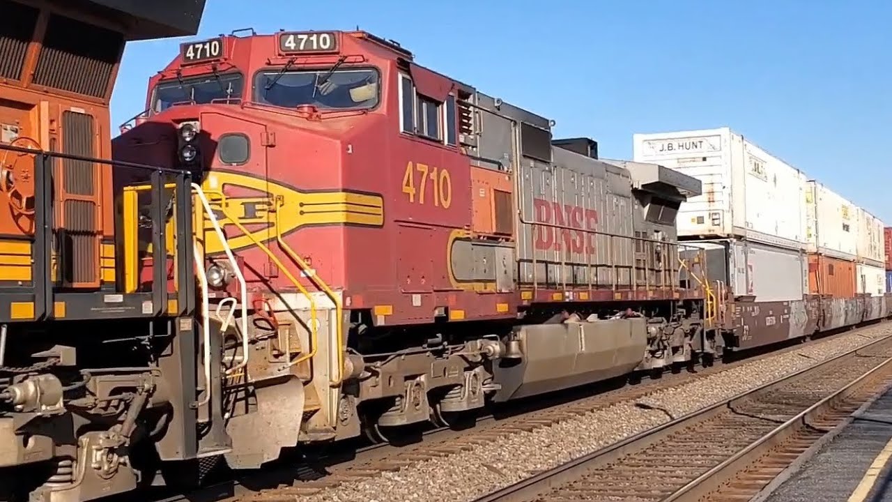 BNSF 4710 Faux Bonnet Trailing West Chicago Subdivision Brookfield ...