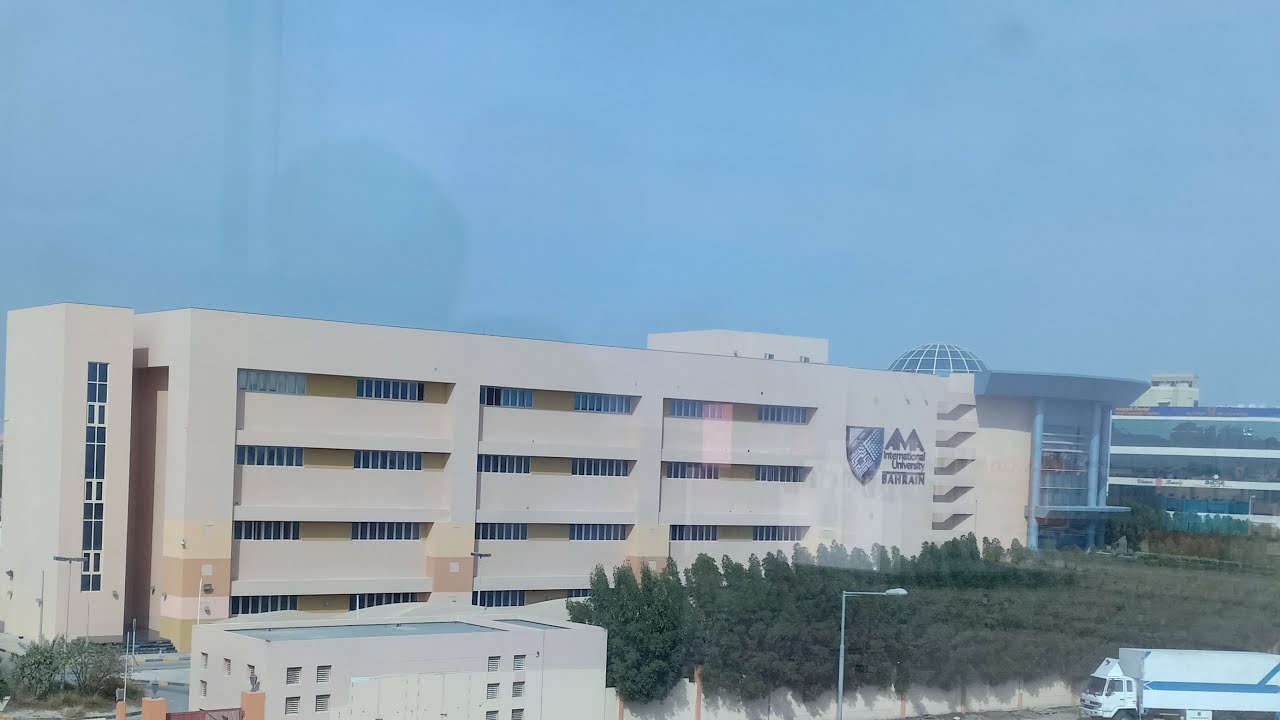 Bahrain Ama University - YouTube