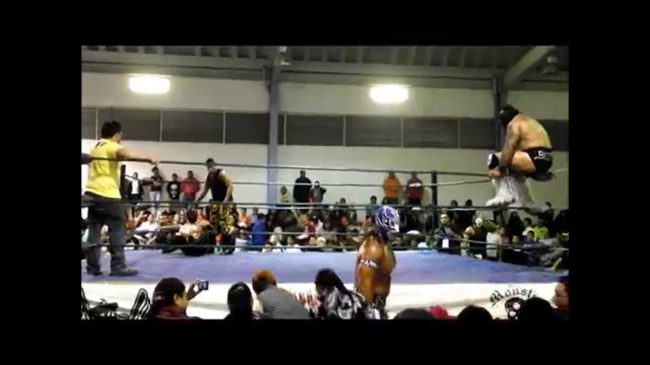 2do aniversario WMC-Máximo/El Sagrado/Espanto Jr. VS Gran Guerrero ...