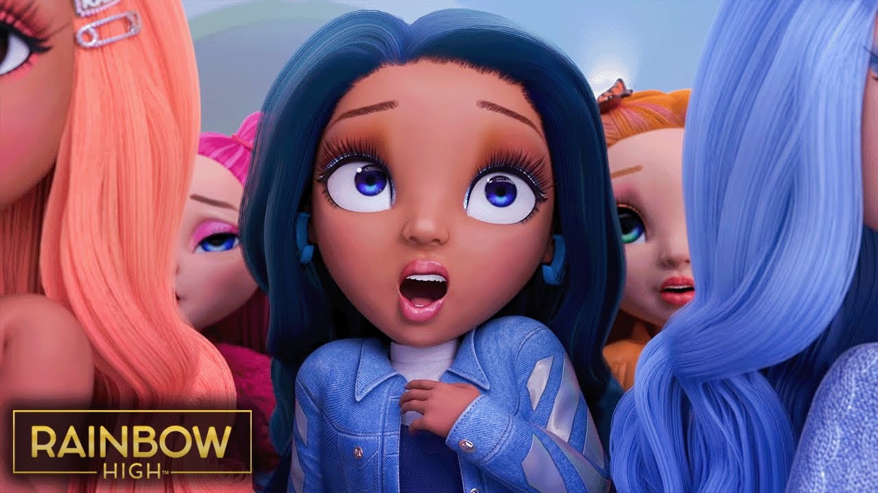 Skyler Gets Spooked! 👻 | Rainbow High Clip - YouTube