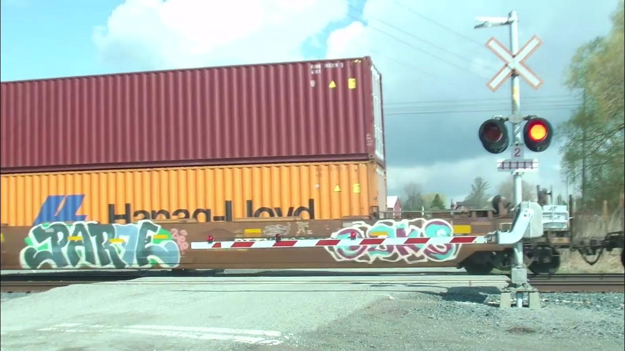 CP#132/ CP#8846, CN DPU#2774 / AT TRULLS RD. - YouTube