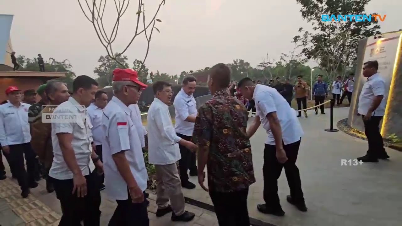 JK RESMIKAN MONUMEN COVID DAN TANGERANG VOLUNTEER PARK - YouTube